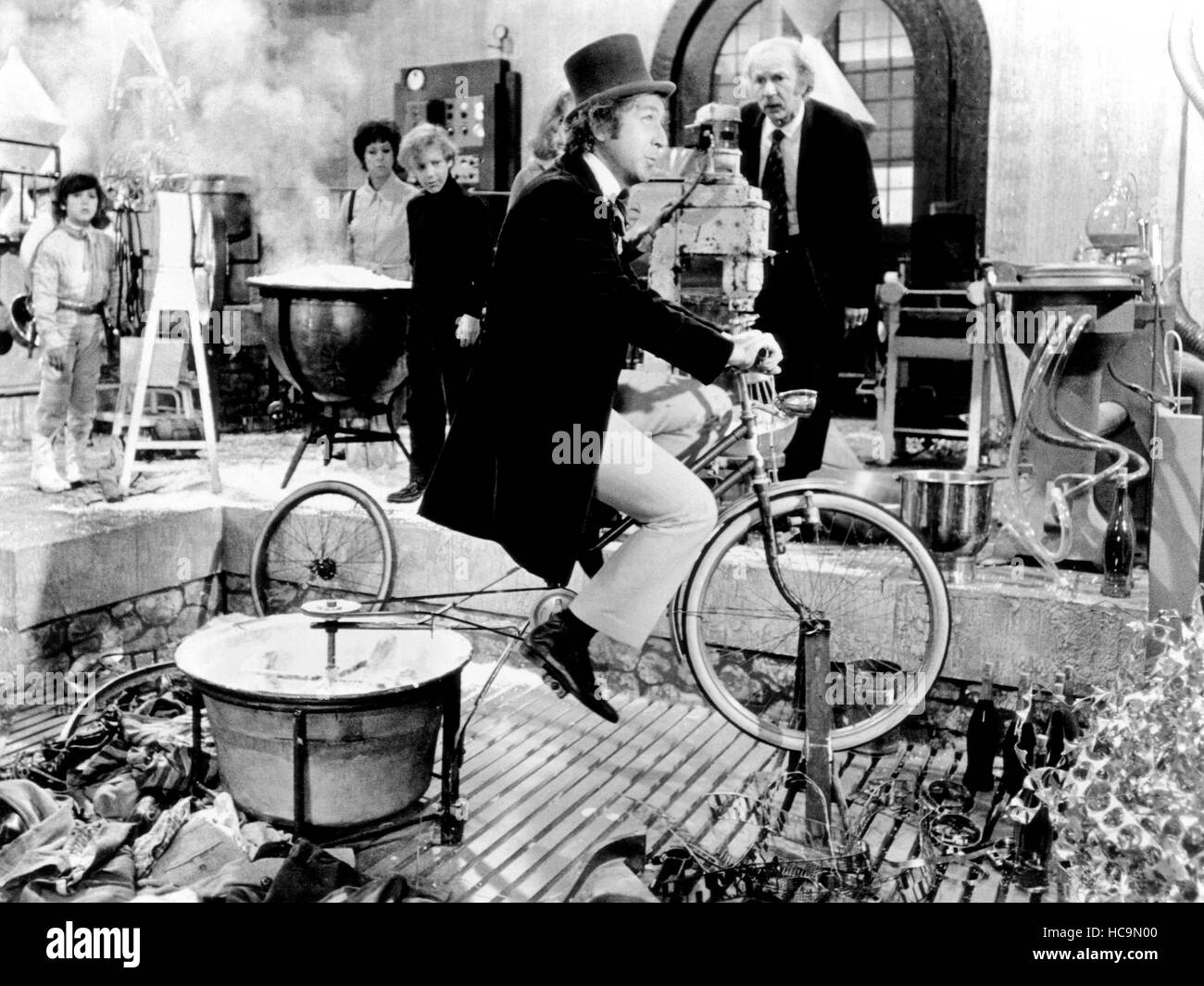 WILLY WONKA AND THE CHOCOLATE FACTORY, from left, Paris Themmen, Nora ...