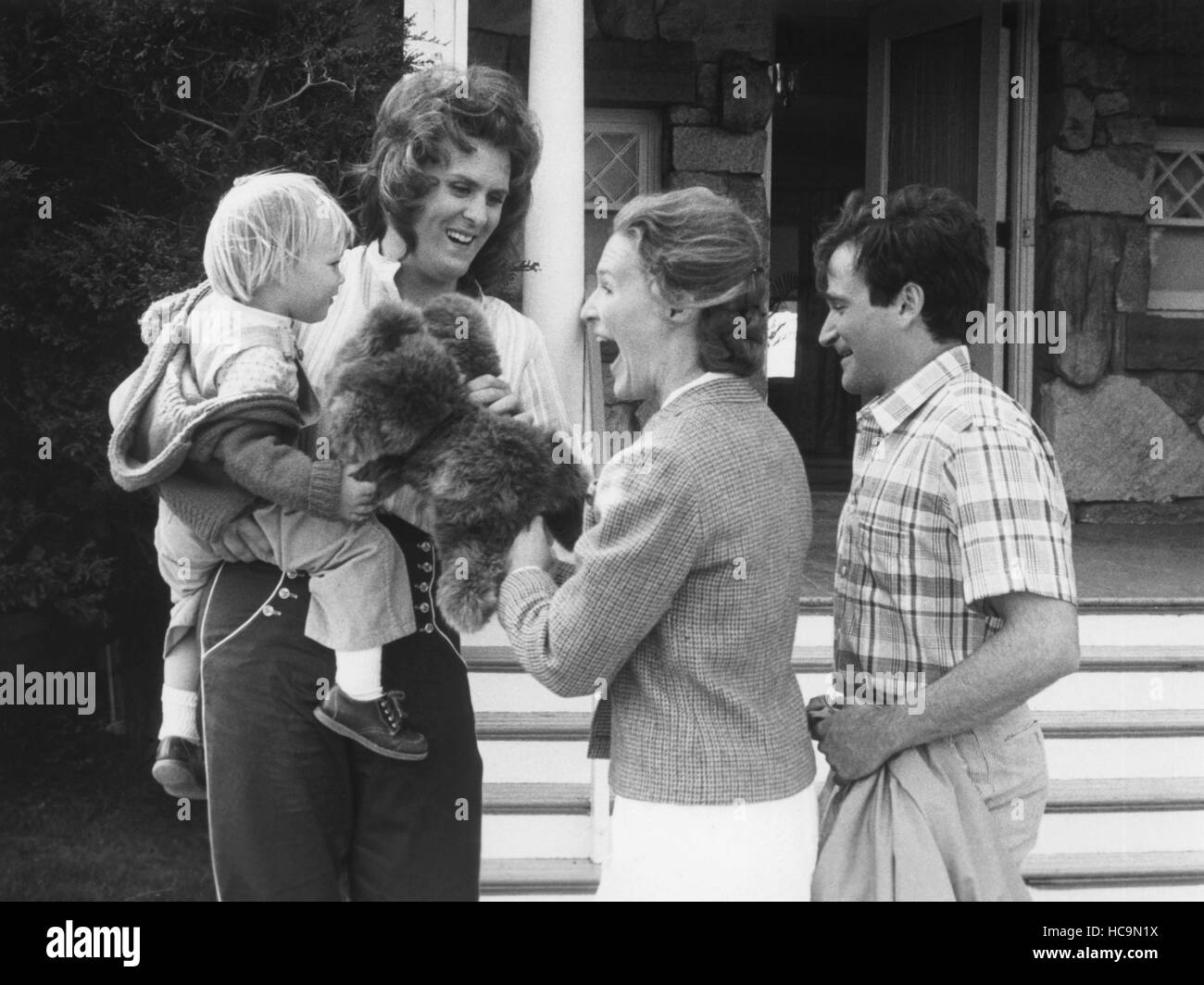 THE WORLD ACCORDING TO GARP, John Lithgow, Glenn Close, Robin Williams ...