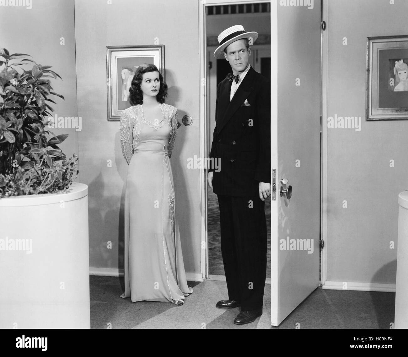 THE WOMAN IN THE WINDOW, from left: Joan Bennett, Dan Duryea, 1944 ...