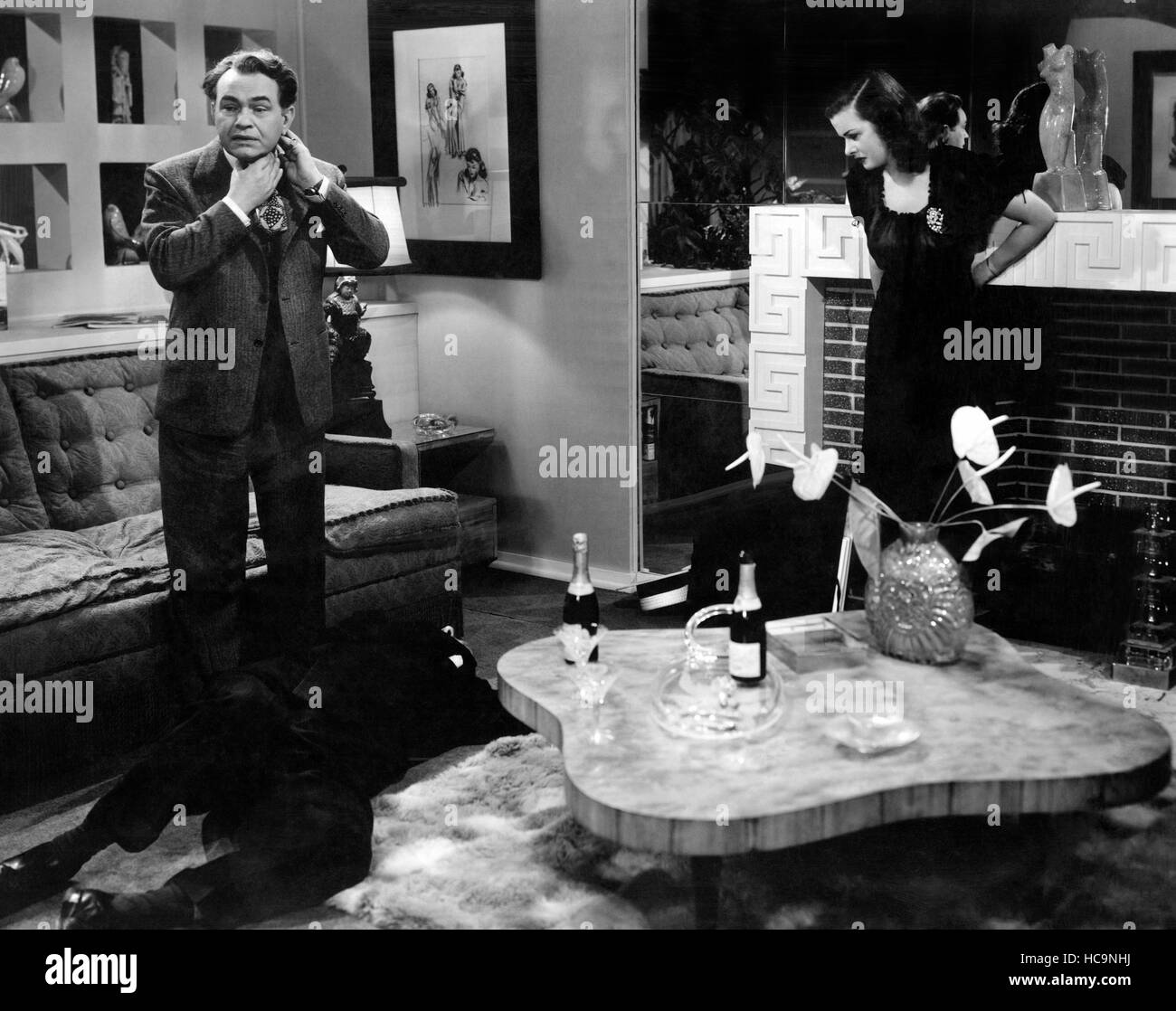 THE WOMAN IN THE WINDOW, Edward G. Robinson, Arthur Loft, Joan Bennett ...