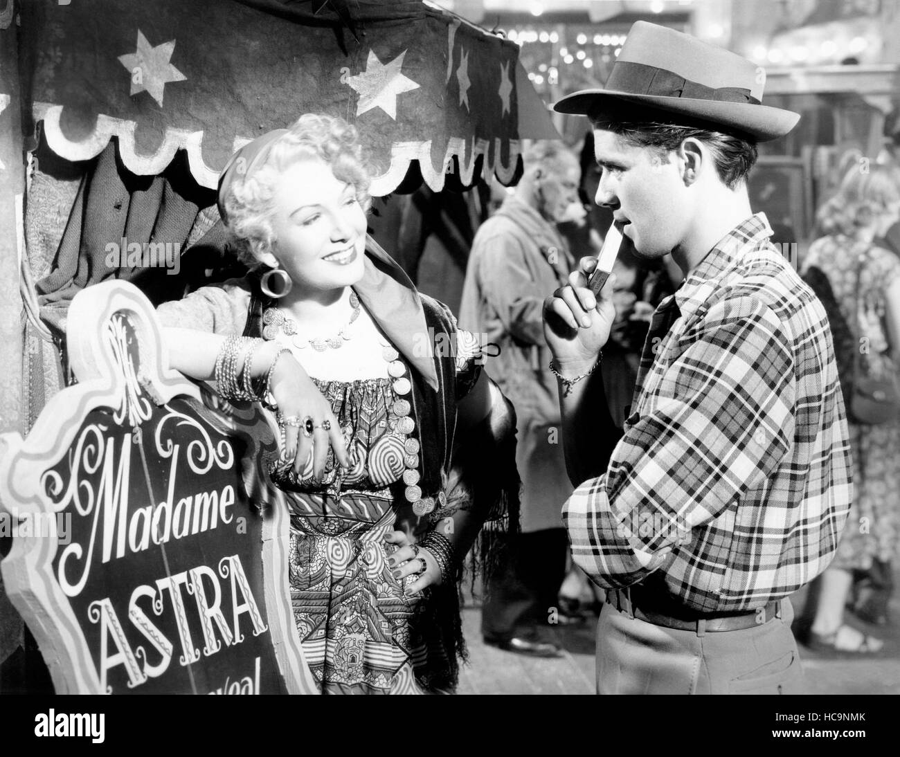 THE WOMAN IN QUESTION, from left: Jean Kent, Dirk Bogarde, 1950 Stock ...