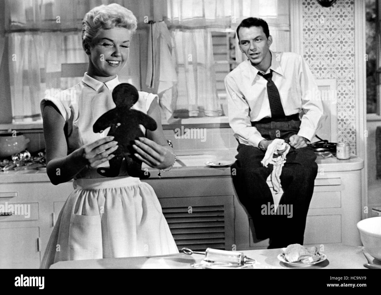 YOUNG AT HEART, from left, Doris Day, Frank Sinatra, 1954 Stock Photo ...