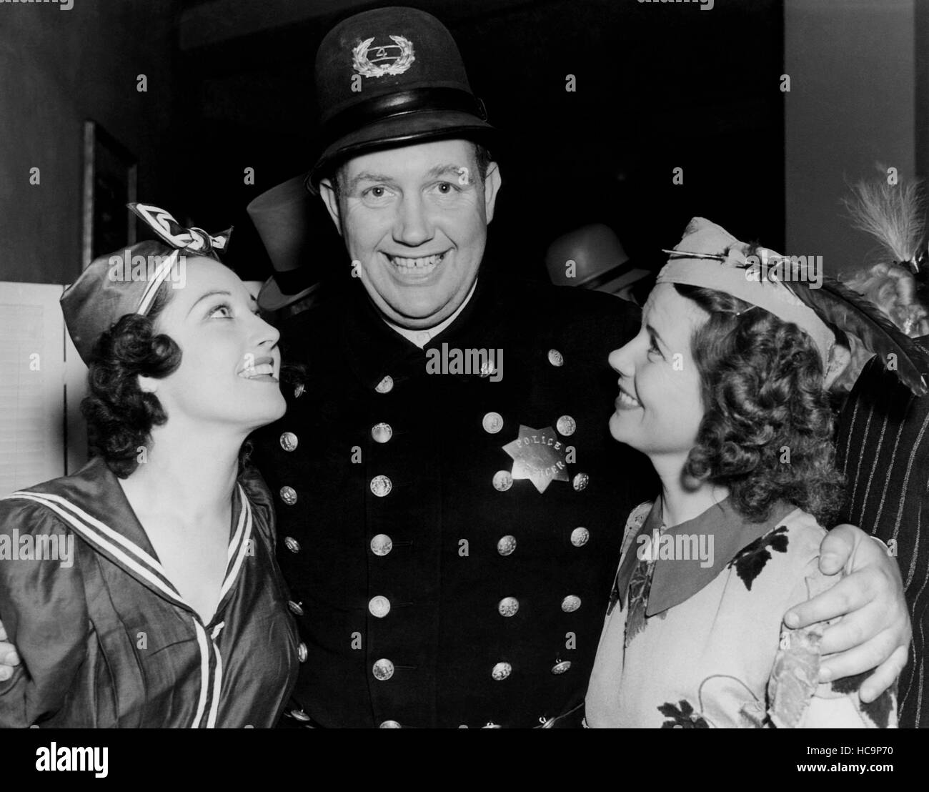 YOU CAN'T CHEAT AN HONEST MAN, Marcia Ralston, (Mrs. Phil Harris), Andy ...