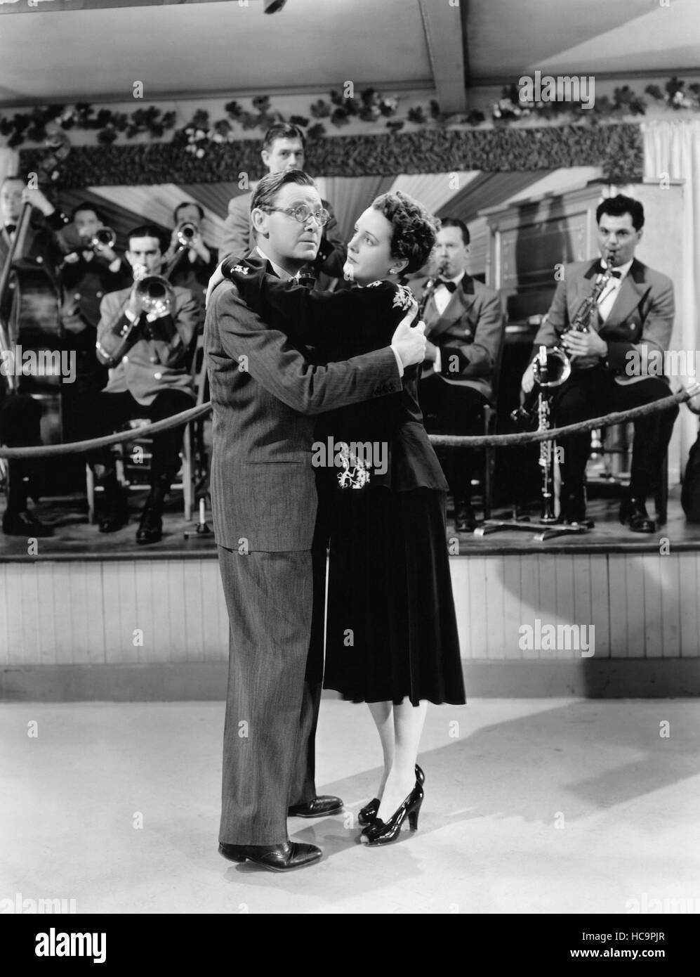 YOUNG IDEAS, Herbert Marshall, Mary Astor, 1943 Stock Photo - Alamy