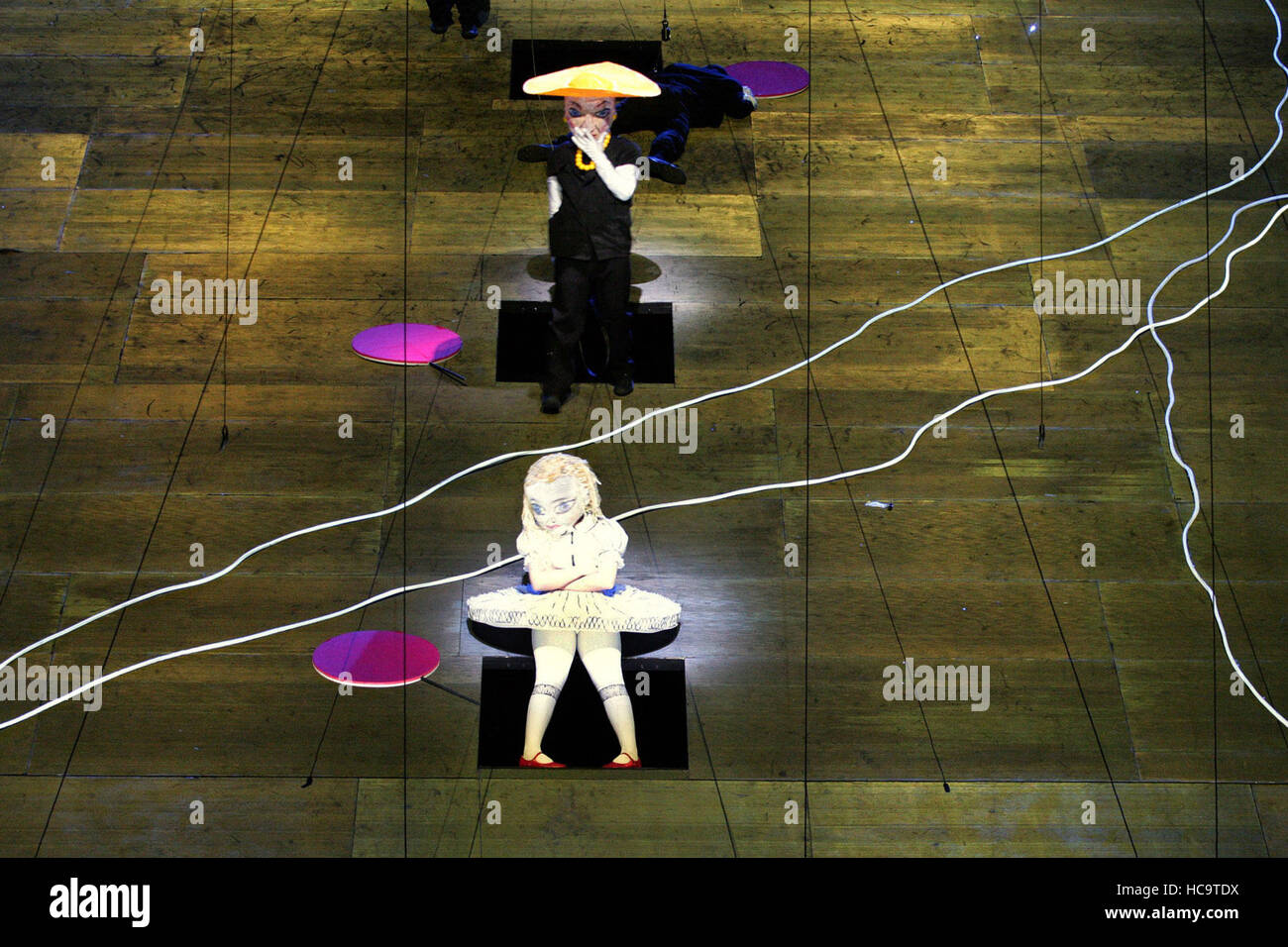 ALICE IN WONDERLAND, Sally Matthews (front), 2007 Stock Photo - Alamy