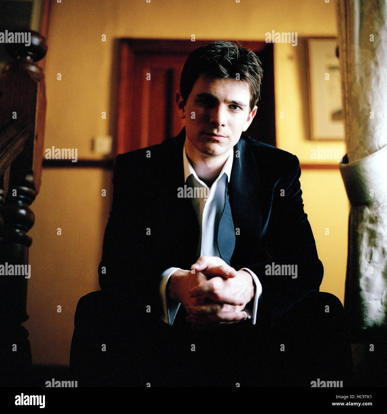 ALPHA MALE, Mark Wells, 2006. ©Verve Pictures/courtesy Everett ...