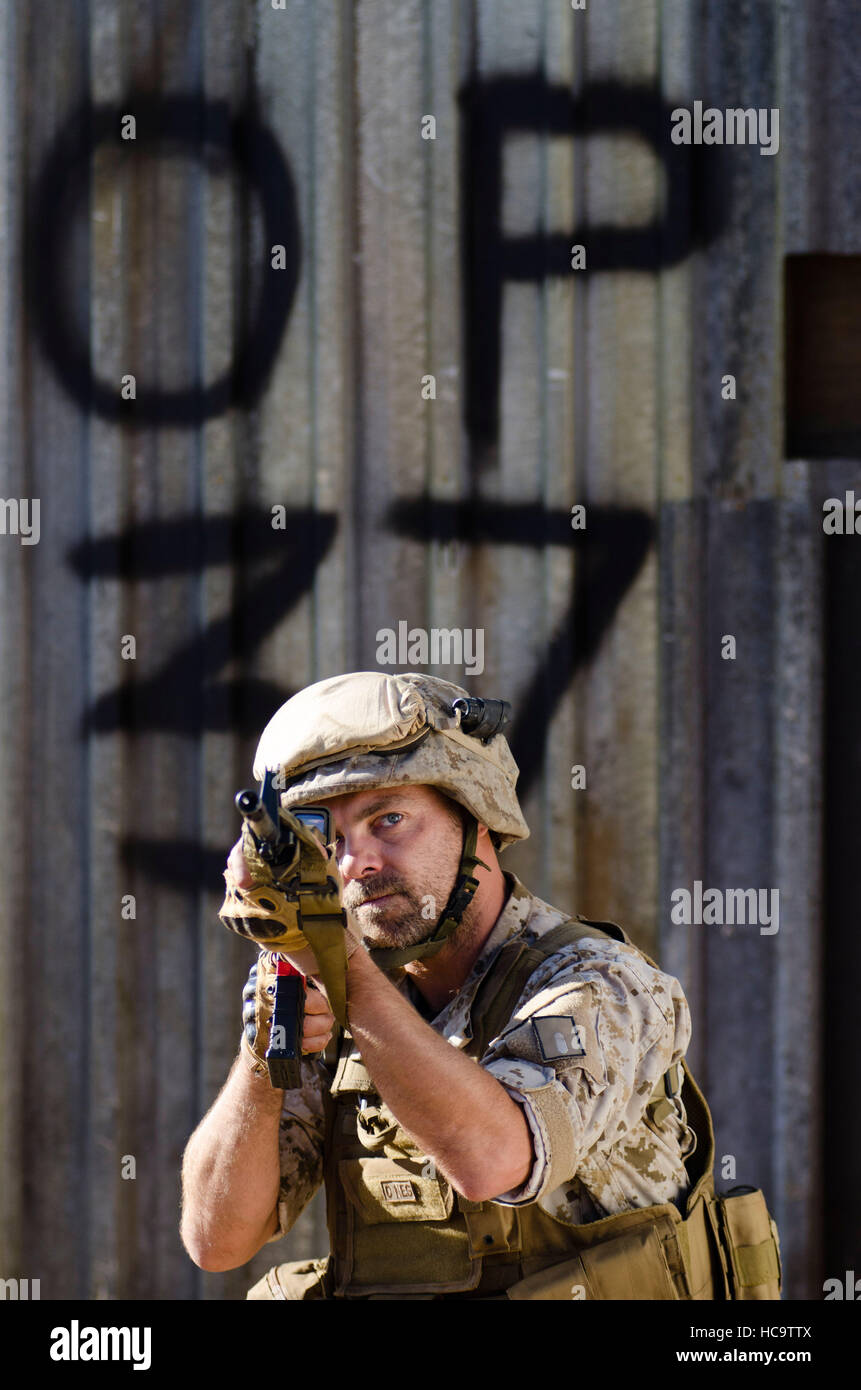 ALIEN OUTPOST, Matthew Holmes, 2014. ph: Coco Van Oppens/©IFC Midnight ...