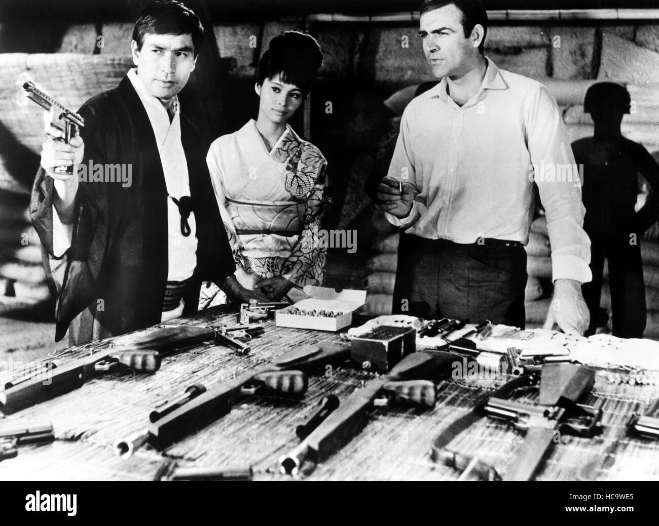 YOU ONLY LIVE TWICE, Tetsuro Tamba, Akiko Wakabayashi, Sean Connery, 1967 Stock Photo - Alamy