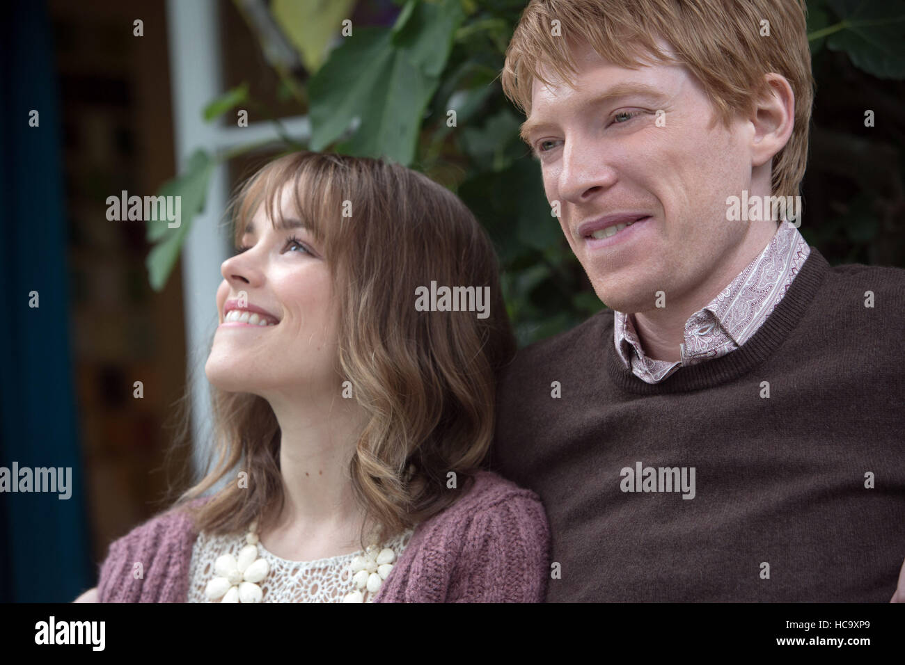 ABOUT TIME, l-r: Rachel McAdams, Domhnall Gleeson, 2013, ph: Murray ...