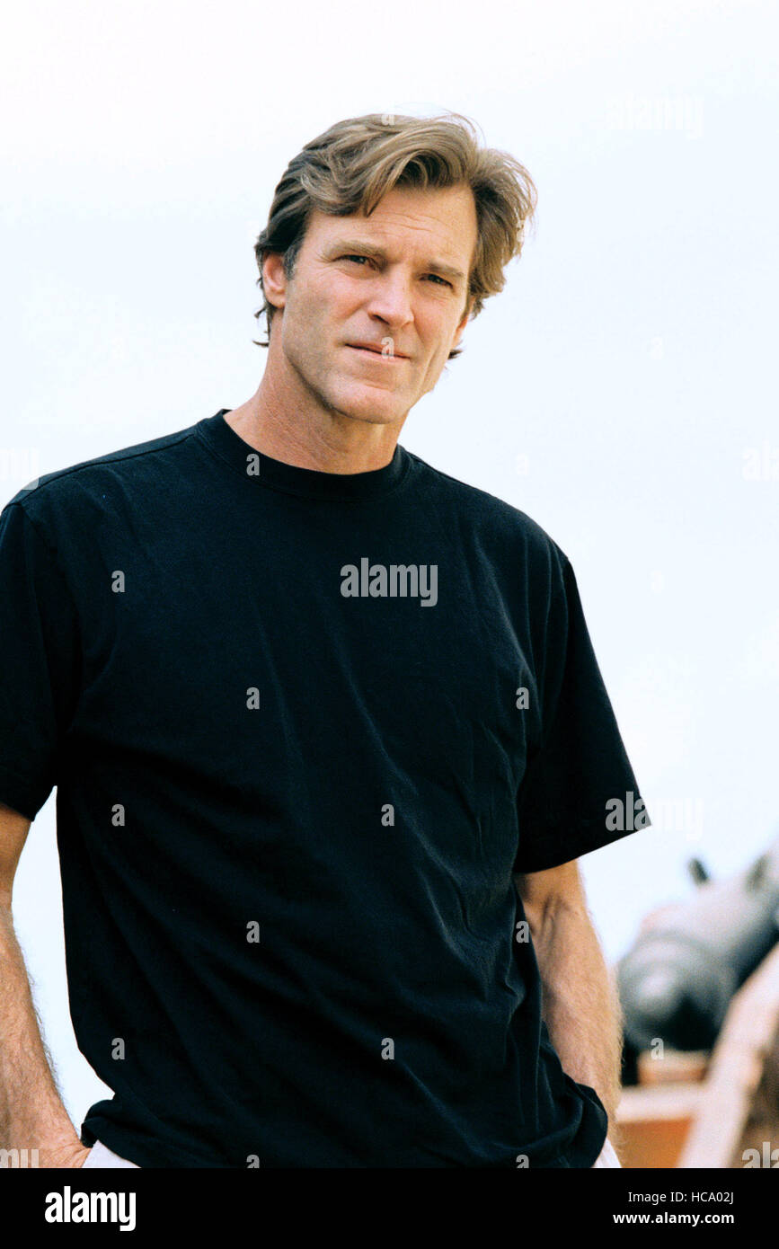 THE ALAMO, Director John Lee Hancock on the set, 2004, (c) Touchstone ...