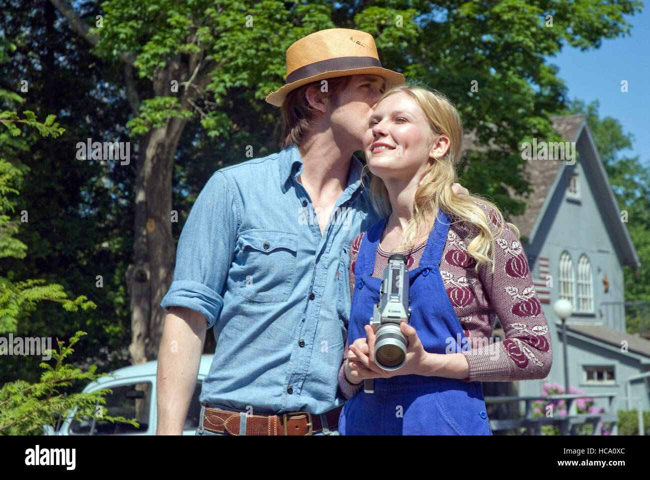 ALL GOOD THINGS, from left: Ryan Gosling, Kirsten Dunst, 2010. ph ...