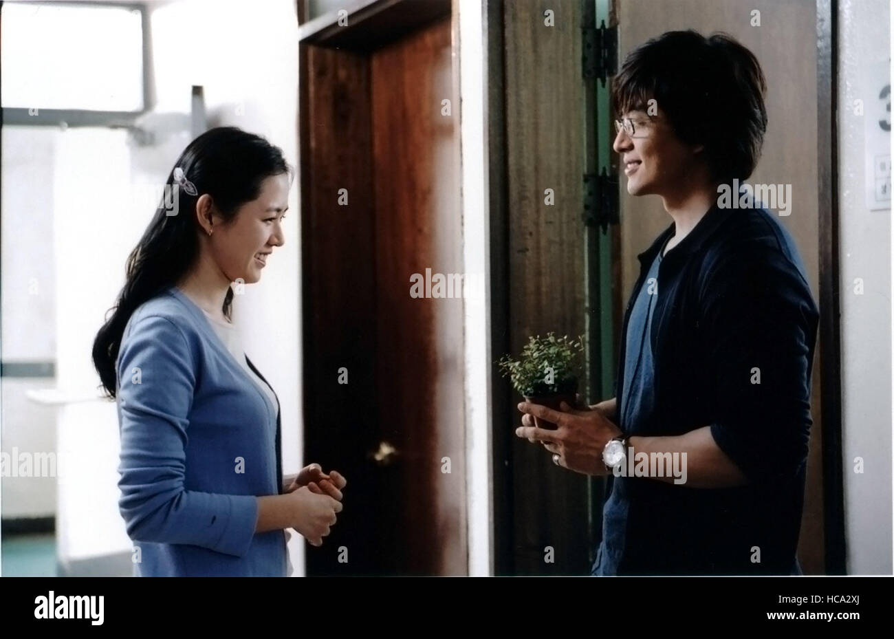 APRIL SNOW, (aka OECHUL), Son Ye-jin, Bae Yong-jun, 2005. ©Show East ...