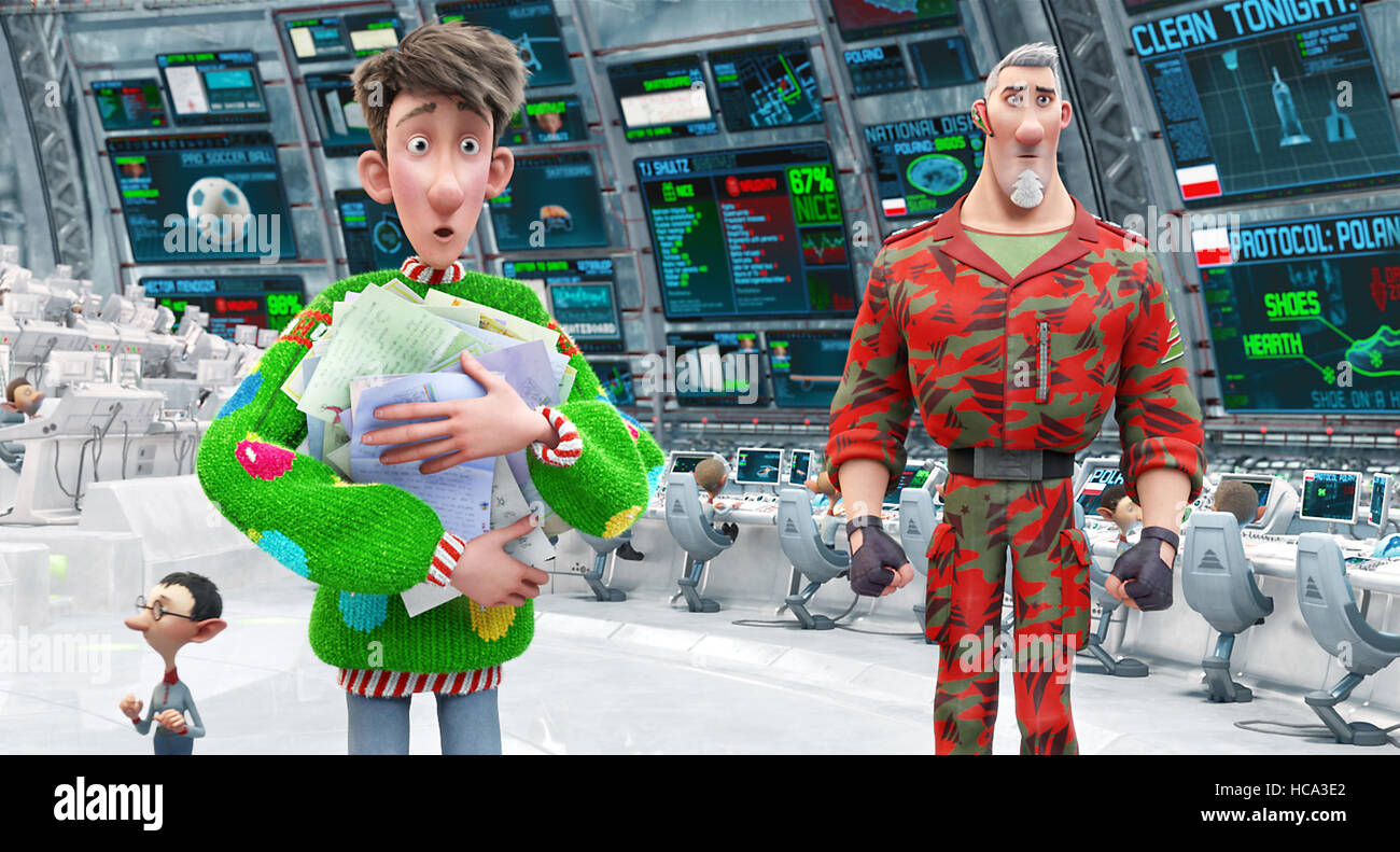 ARTHUR CHRISTMAS, from left: Arthur (voice: James McAvoy), Steve (voice ...