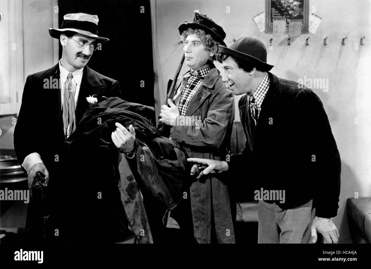 AT THE CIRCUS, Groucho Marx, Harpo Marx, Chico Marx, 1939 Stock Photo ...