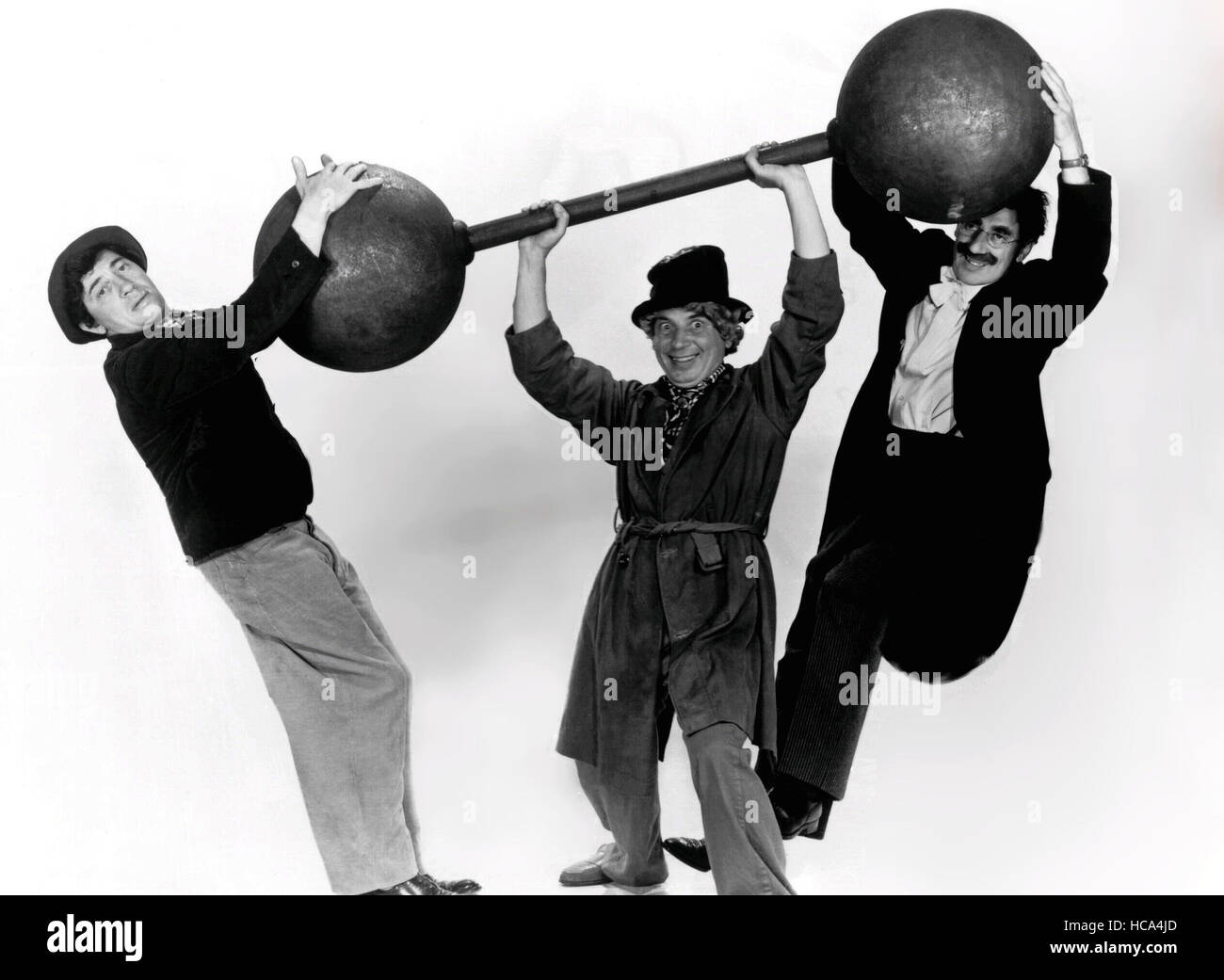 AT THE CIRCUS, Chico Marx, Harpo Marx, Groucho Marx, 1939 Stock Photo ...