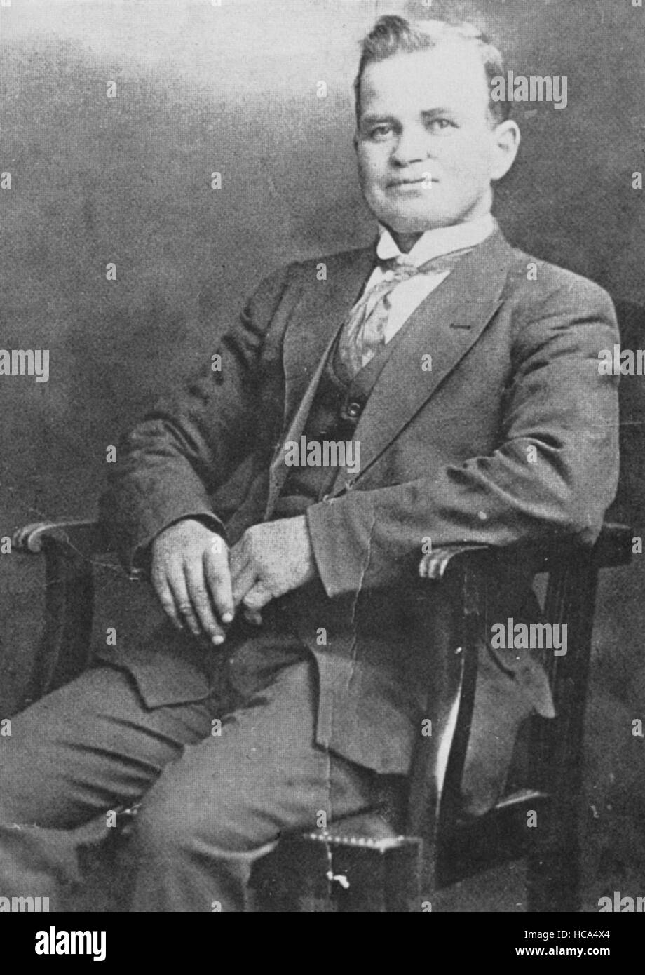 AUSTRALIA'S LOST GOLD: THE LEGEND OF LASSETER, (aka LASSETER'S BONES ...