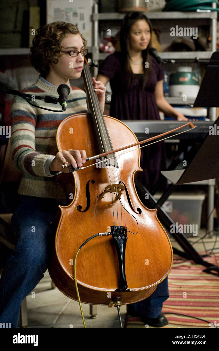 BANDSLAM, from left: Elvy Yost, Lisa Chung, 2009. Ph: Van Redin/©Summit ...