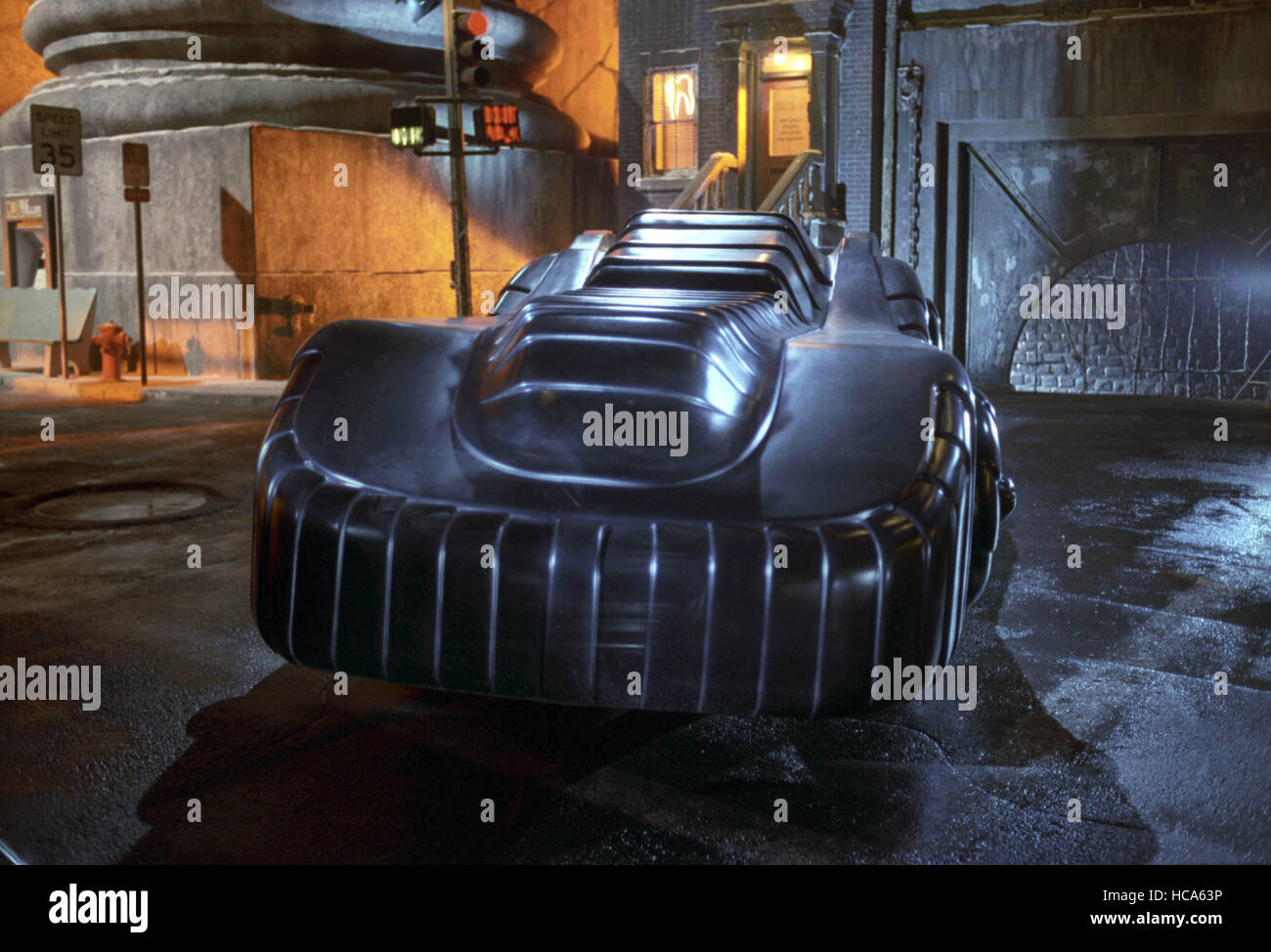 BATMAN RETURNS, the Batmobile, 1992. ©Warner Bros./courtesy Everett ...