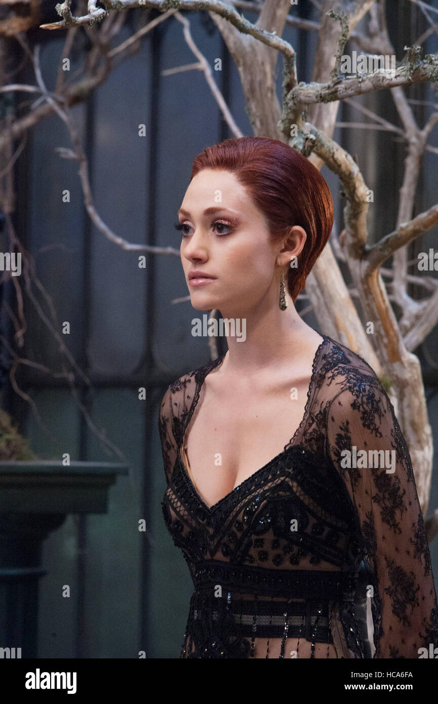 BEAUTIFUL CREATURES, Emmy Rossum, 2013. ph: John Bramley/©Warner Bros ...