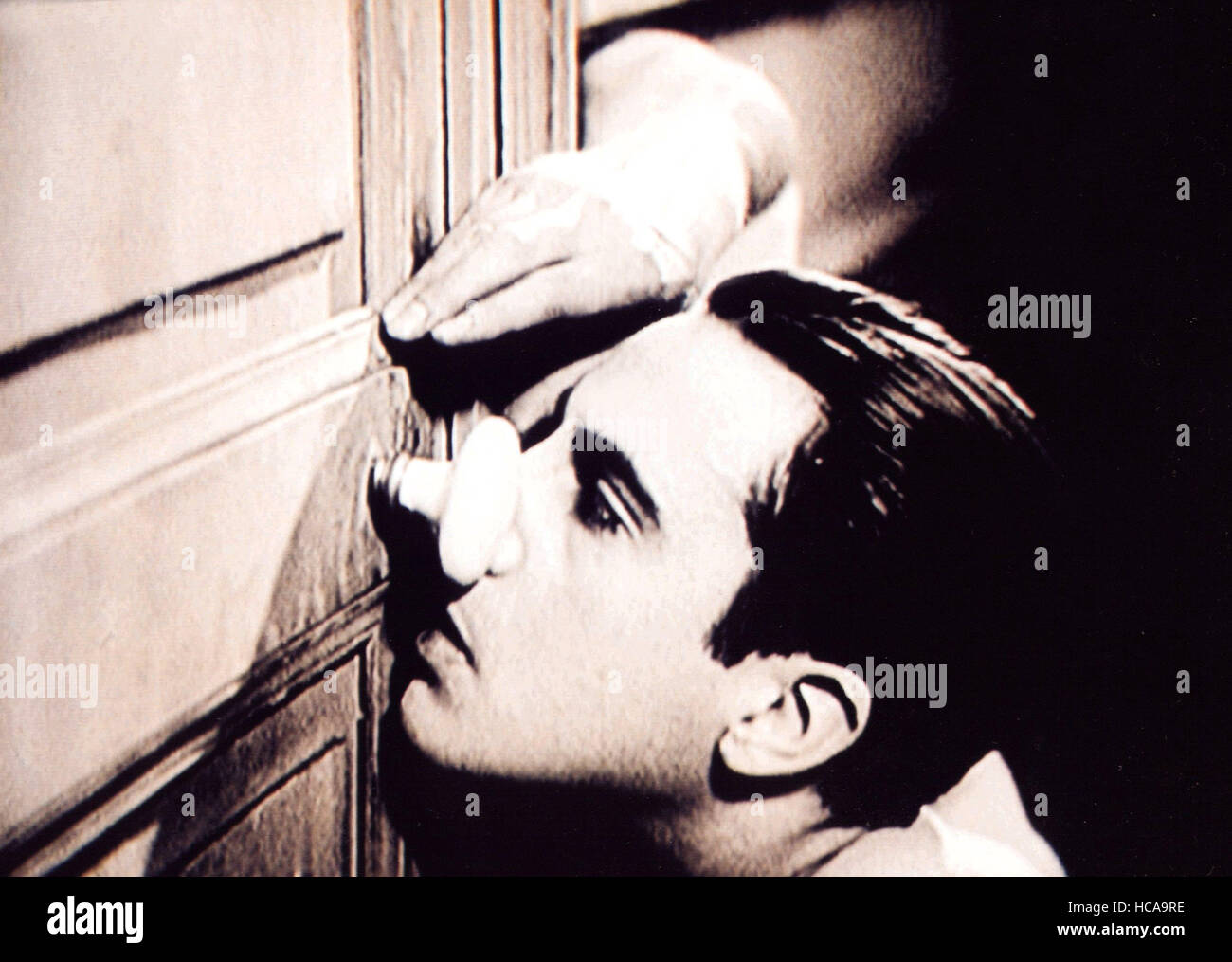 THE BLOOD OF A POET, (aka LE SANG D'UN POETE), Enrique Rivero, 1930 ...