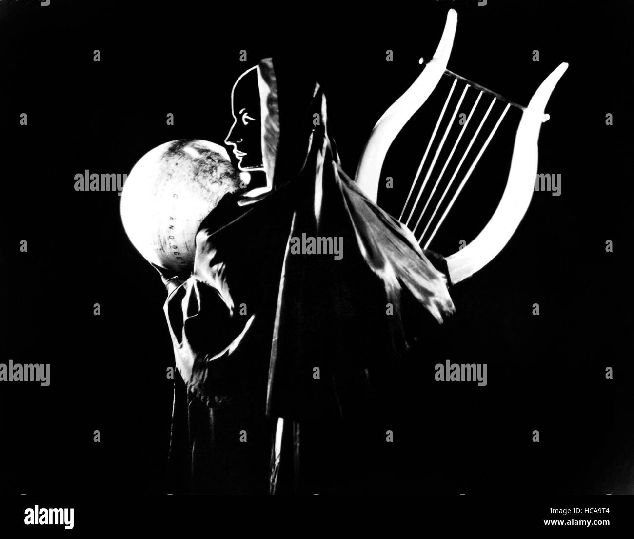 THE BLOOD OF A POET, (aka LE SANG D'UN POETE), 1930 Stock Photo - Alamy