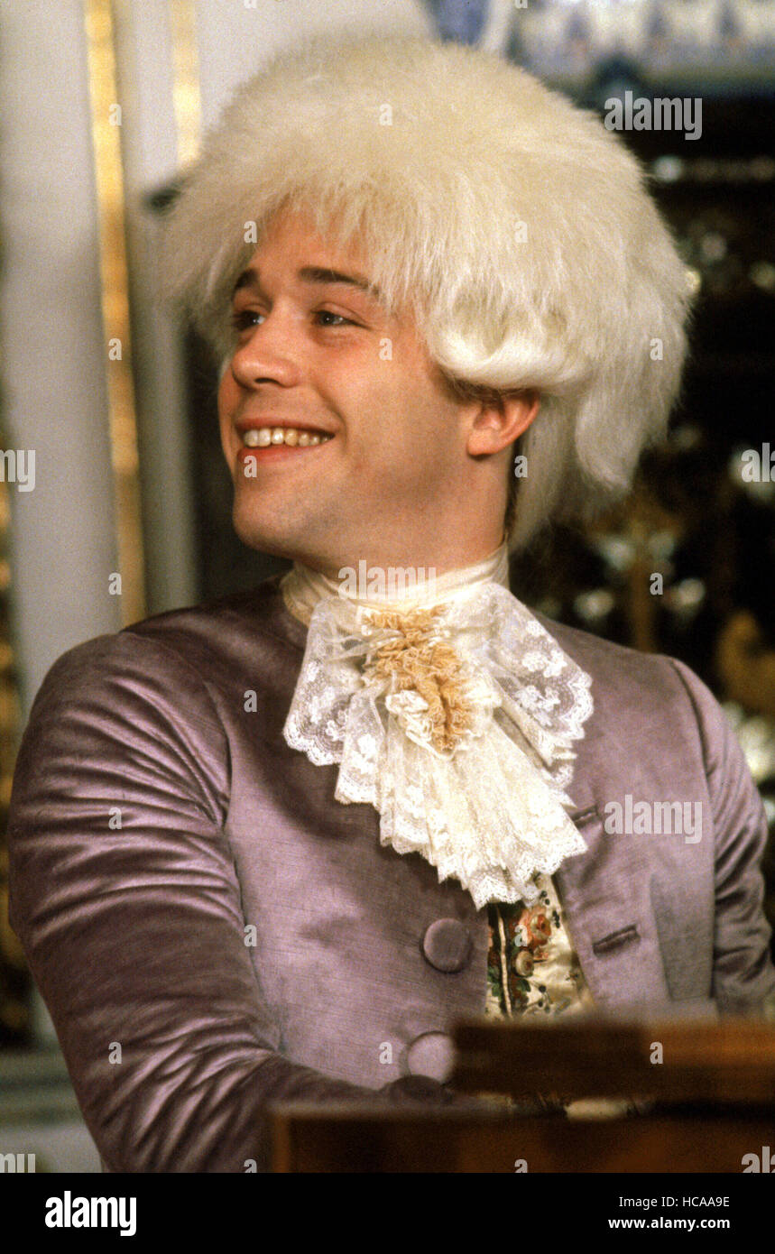 AMADEUS, Tom Hulce, 1984. (c) Warner Bros./ Courtesy: Everett ...