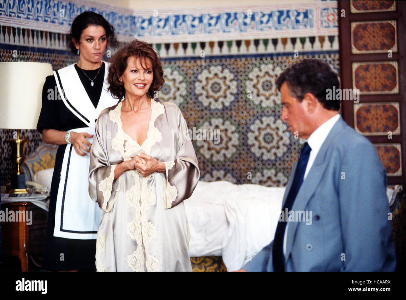 AND NOW LADIES AND GENTLEMEN, Souad Amidou, Claudia Cardinale, Amidou ...