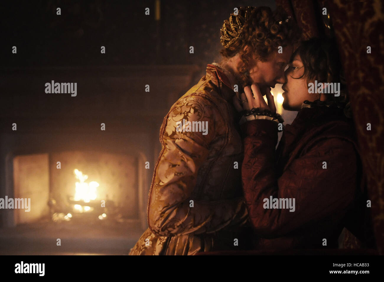 ANONYMOUS, from left: Joely Richardson, as Queen Elizabeth I, Jamie ...
