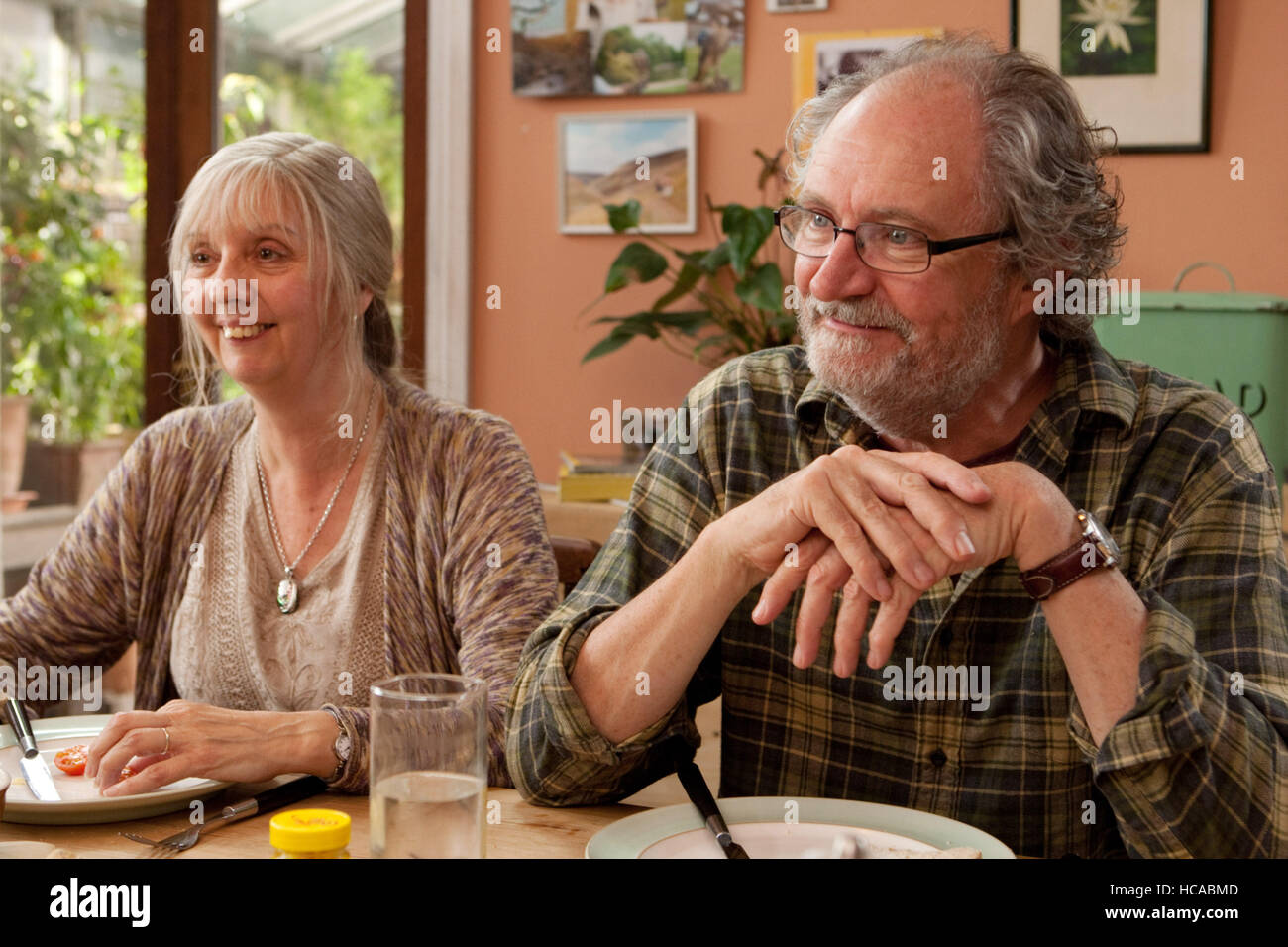 ANOTHER YEAR, from left: Ruth Sheen, Jim Broadbent, 2010. Ph: Simon ...