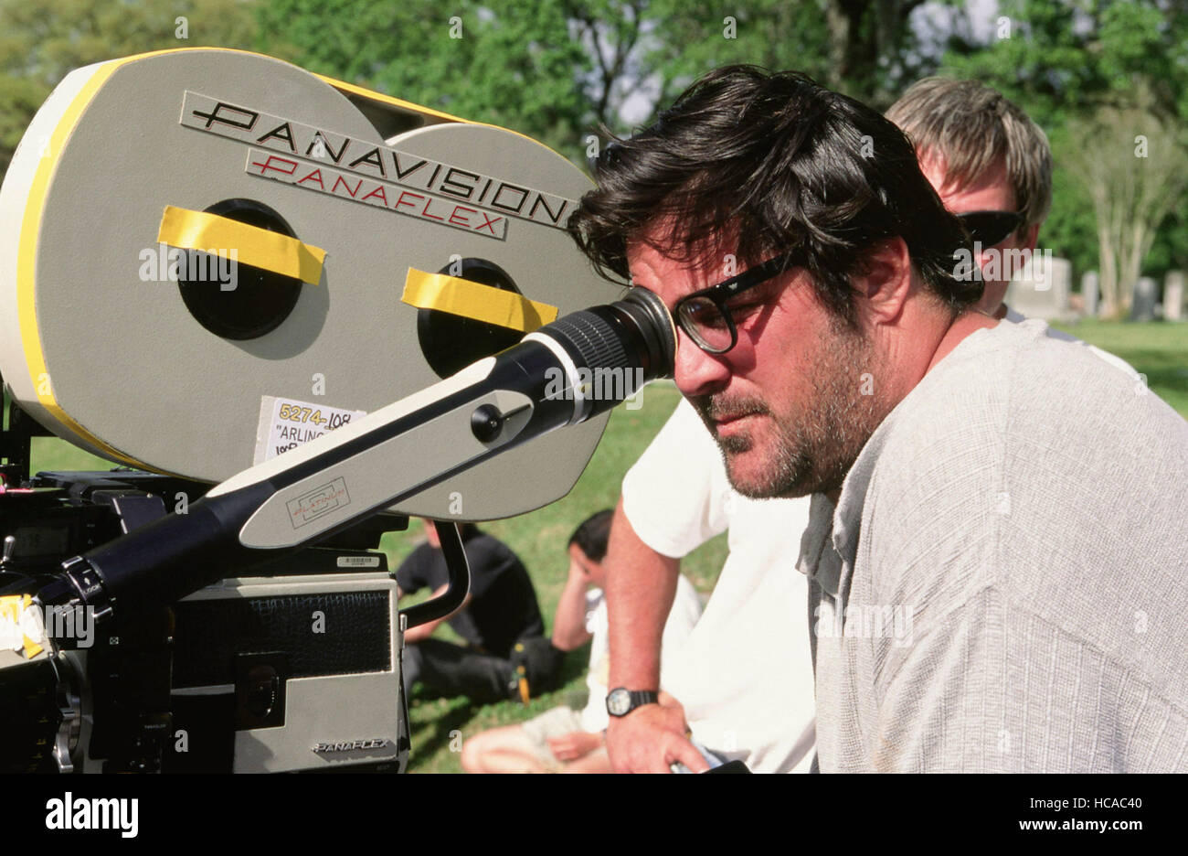 ARLINGTON ROAD, director Mark Pellington on set, 1999, (c) Screen Gems ...