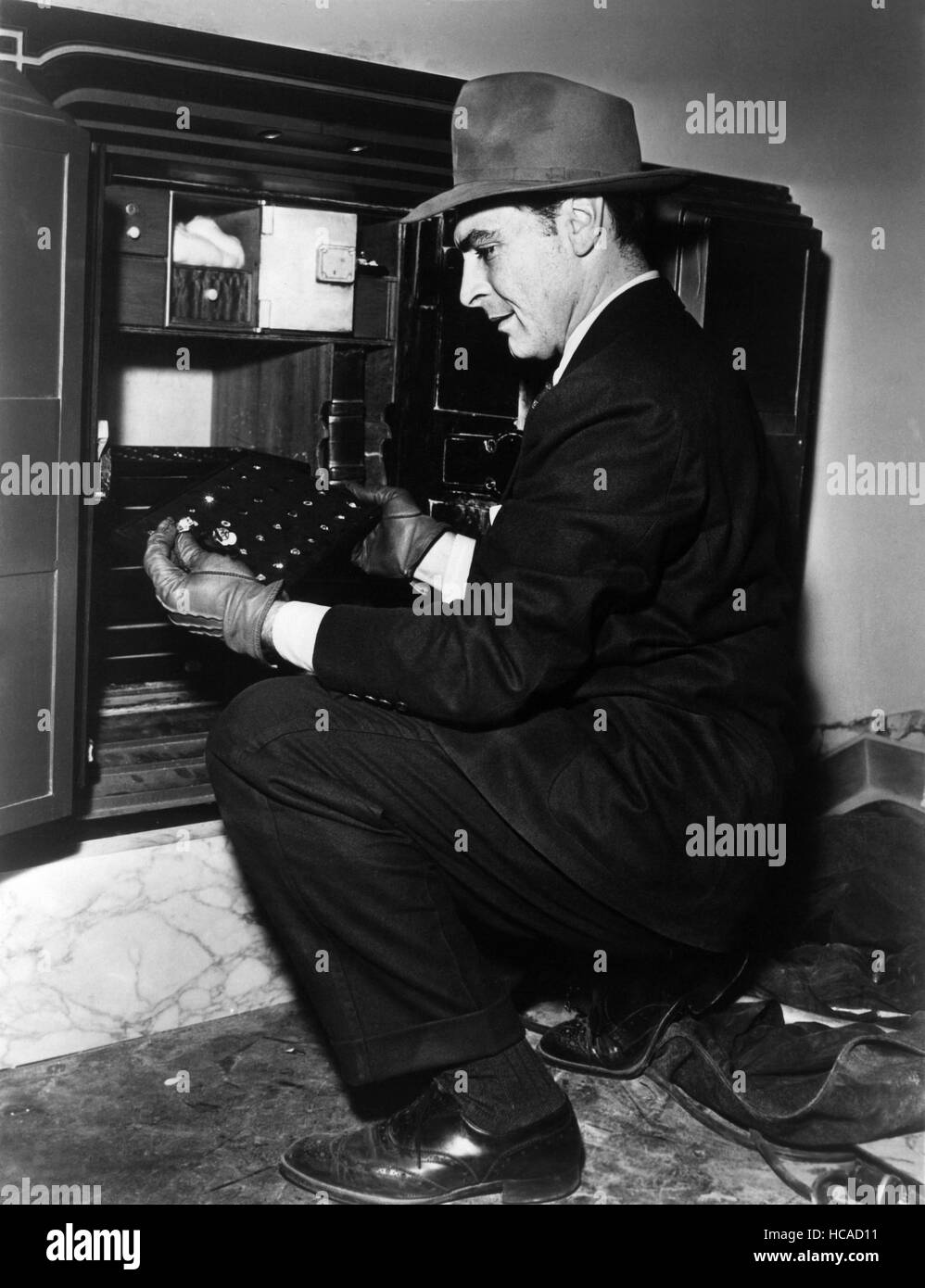 THE ASPHALT JUNGLE, Anthony Caruso, 1950 Stock Photo - Alamy