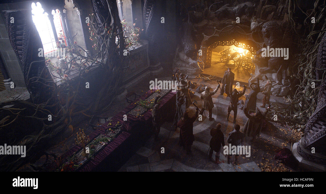 BEAUTY AND THE BEAST, (aka LA BELLE ET LA BETE), 2014. ©Pathe/Courtesy ...