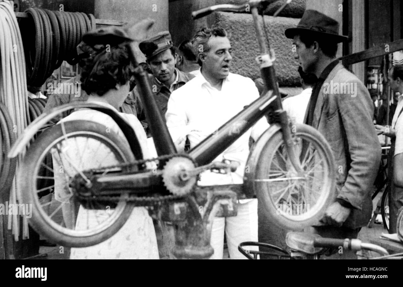 THE BICYCLE THIEF, (aka LADRI DI BICICLETTE, aka BICYCLE THIEVES, from ...