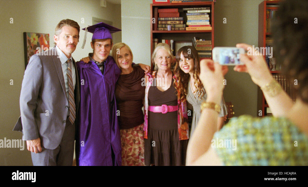 BOYHOOD, l-r: Ethan Hawke, Ellar Coltrane, Patricia Arquette, Libby ...