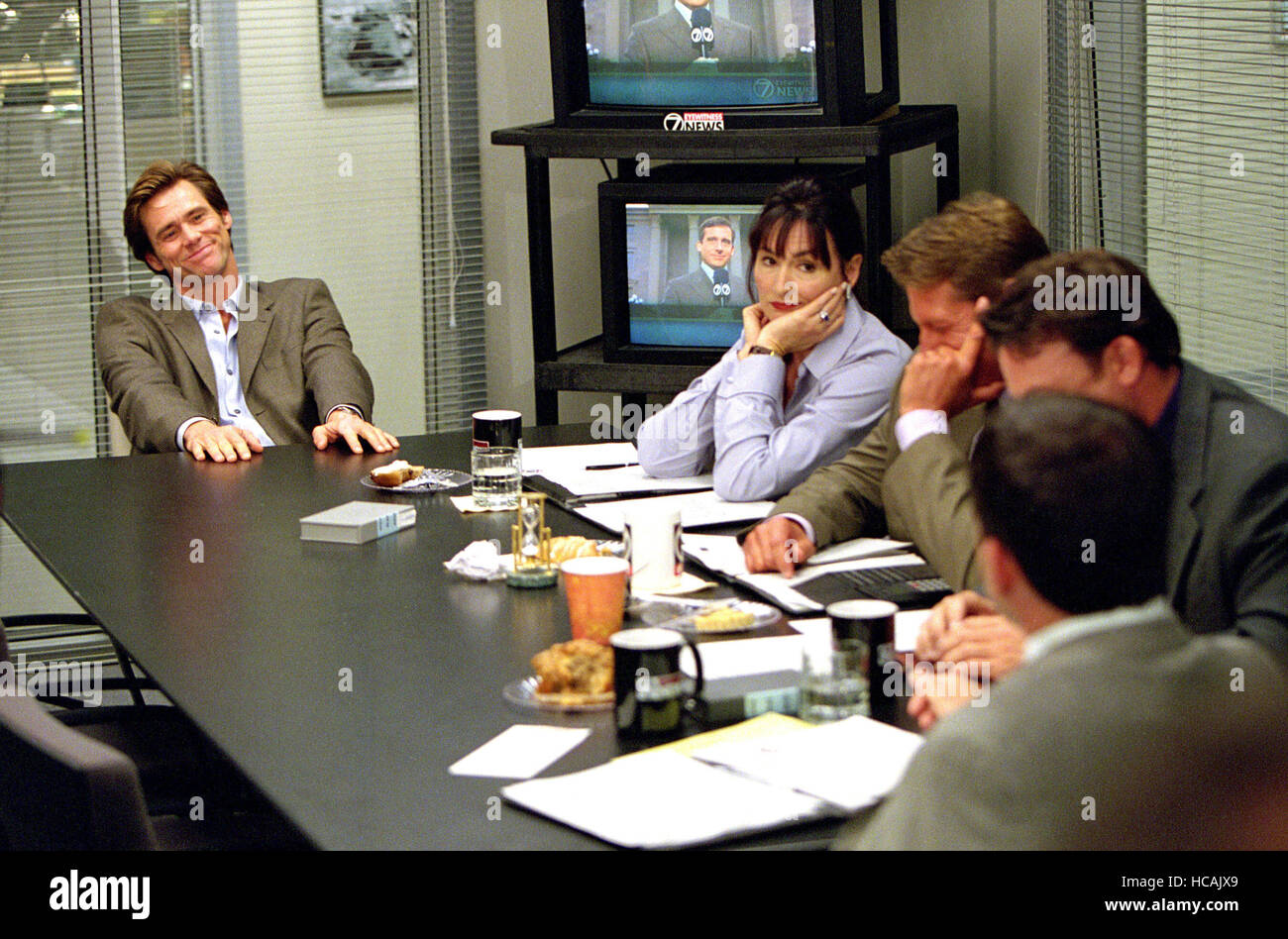 BRUCE ALMIGHTY, Jim Carrey, Nora Dunn, Paul Satterfield, Mark Keily ...