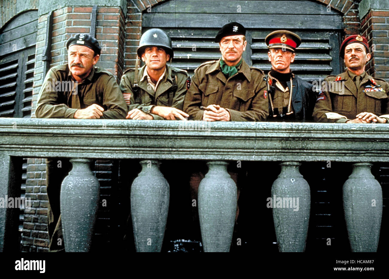 A BRIDGE TOO FAR, Gene Hackman, Ryan O'Neal, Michael Caine, Edward Fox ...