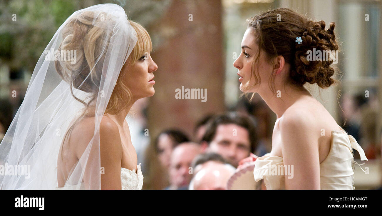 BRIDE WARS, from left: Kate Hudson, Anne Hathaway, 2009. TM and ...