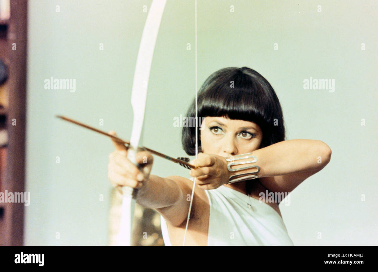 THE BRIDE WORE BLACK, (aka LA MARIEE ETAIT EN NOIR), Jeanne Moreau ...