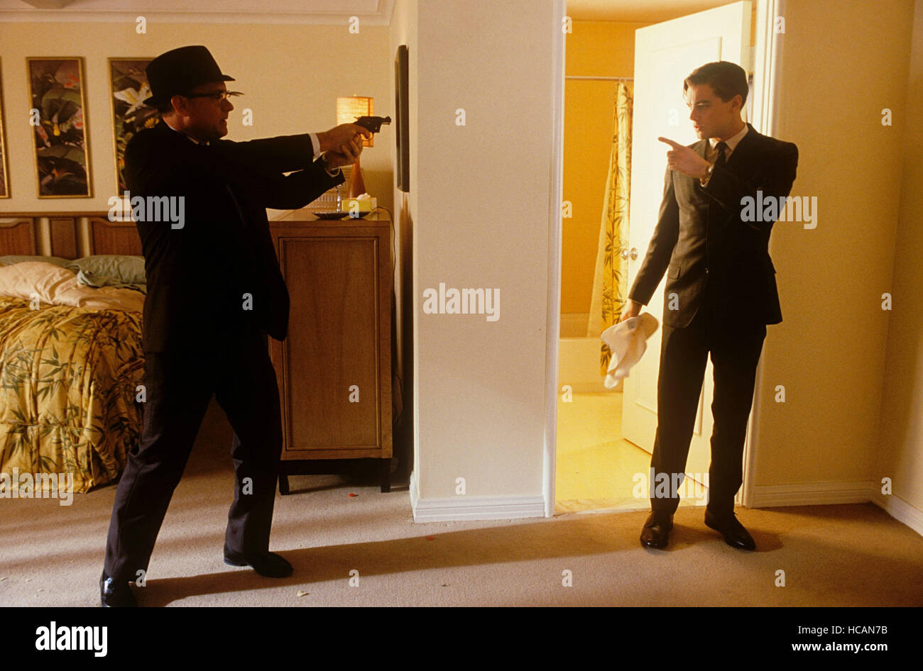 CATCH ME IF YOU CAN, Tom Hanks, Leonardo Di Caprio, 2002, (c ...