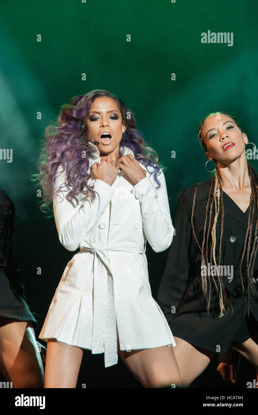 BEYOND THE LIGHTS, Gugu Mbatha-Raw (purple hair), 2014. Ph: Suzanne ...