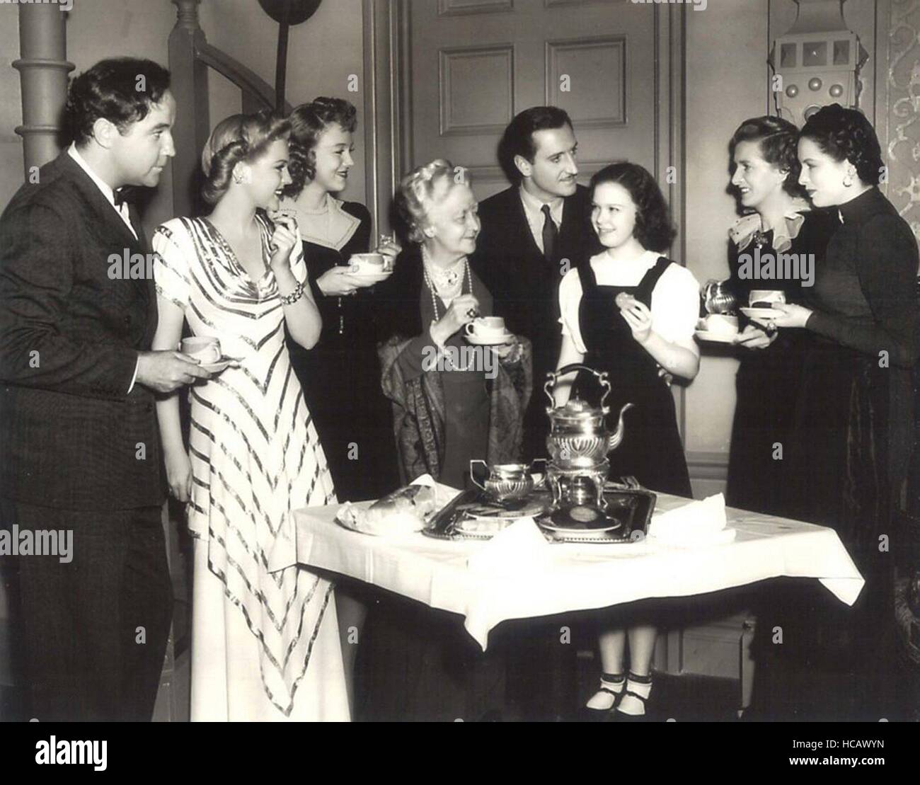 THE BLACK CAT, from left: Broderick Crawford, Anne Gwynne, Claire Dodd ...