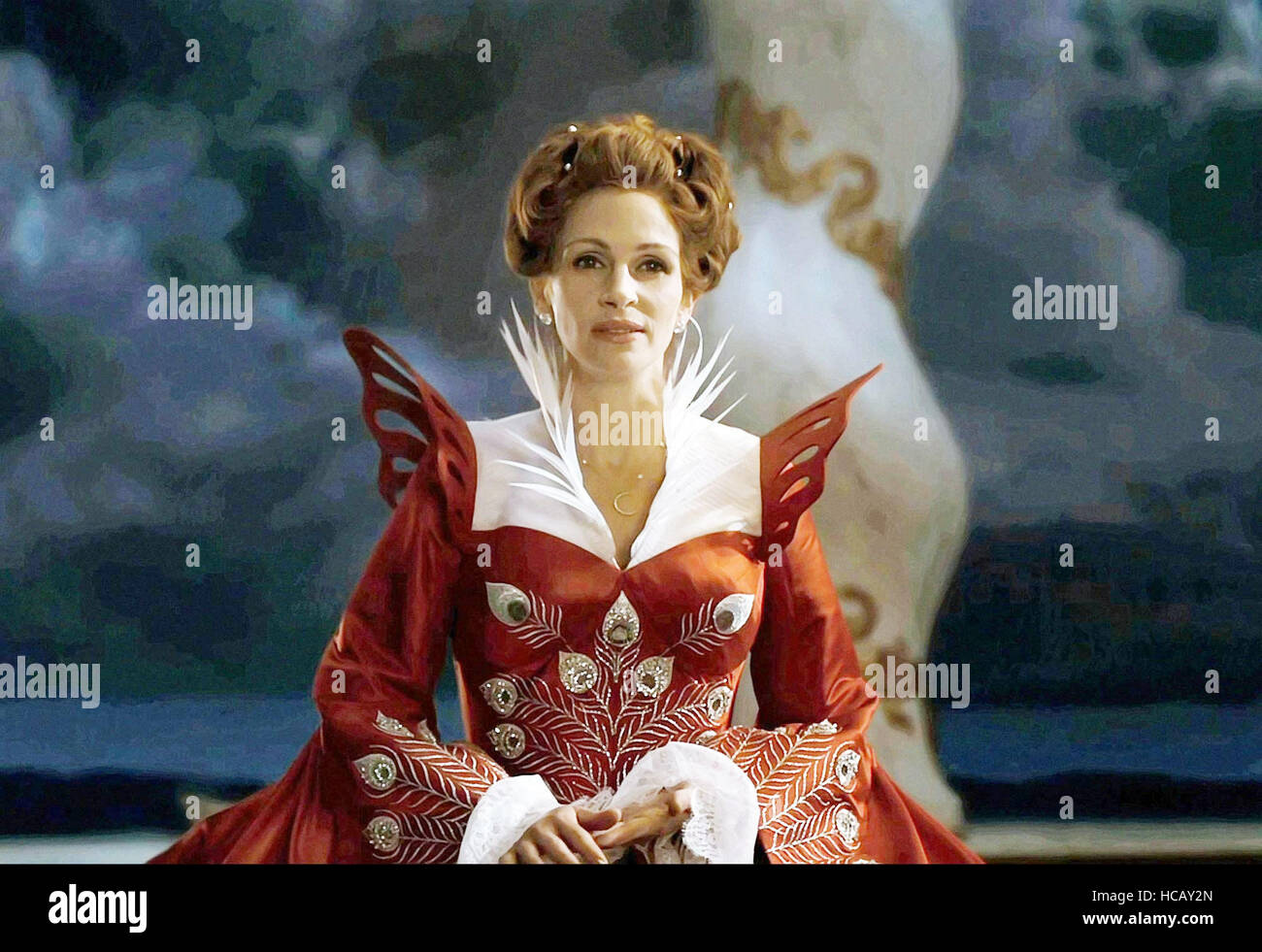MIRROR MIRROR, (aka THE BROTHERS GRIMM: SNOW WHITE), Julia Roberts ...