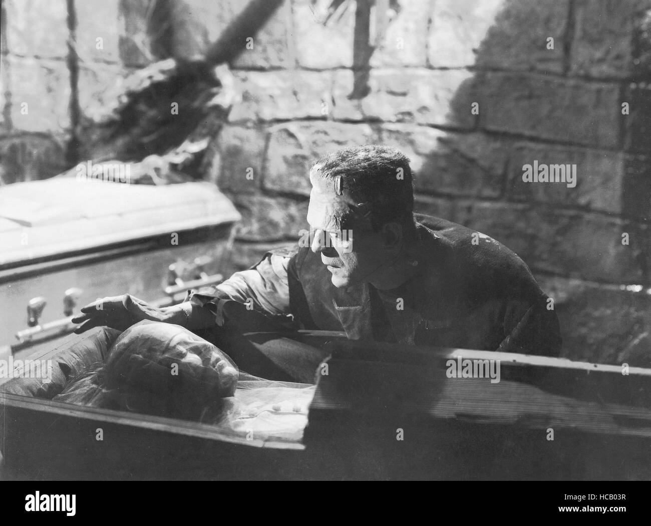BRIDE OF FRANKENSTEIN, Boris Karloff, 1935 Stock Photo - Alamy
