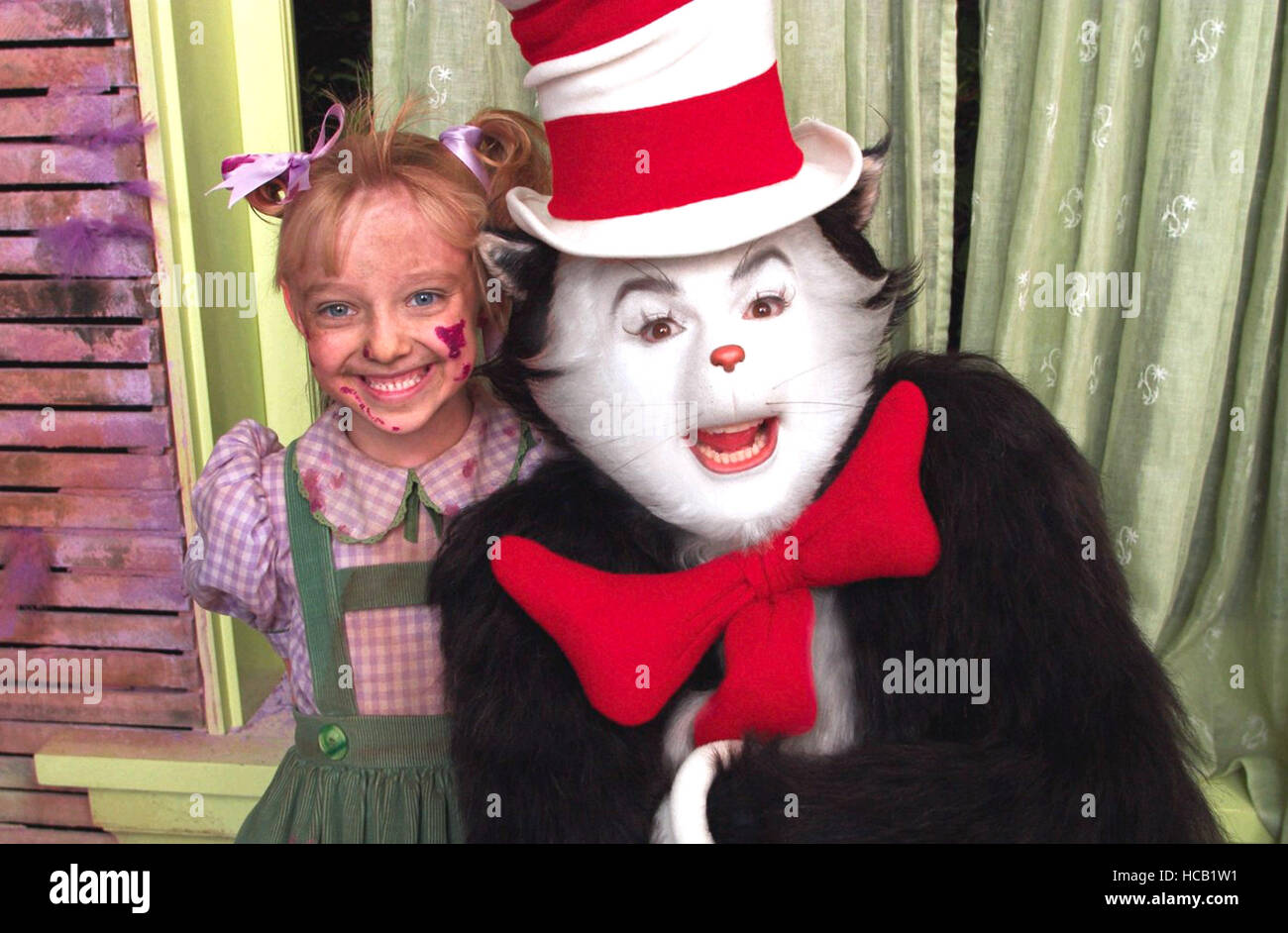 THE CAT IN THE HAT, Dakota Fanning, Mike Myers, 2003, (c) Universal ...