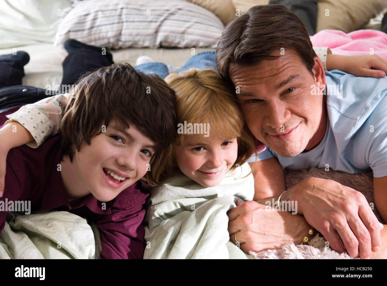 CHRISTMAS IN WONDERLAND, from left: Matthew Knight, Amy/Zoe Schlagel ...