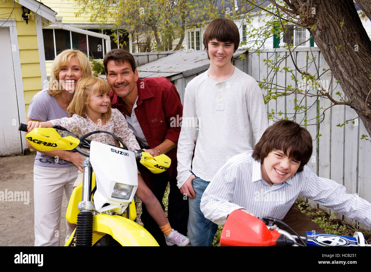 CHRISTMAS IN WONDERLAND, from left: Rachel Hayward, Amy/Zoe Schlagel ...