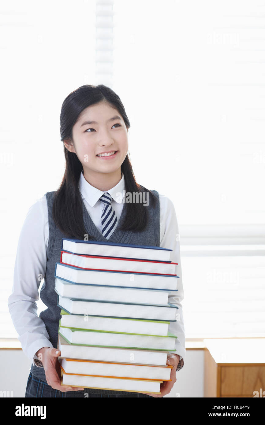Asian middle school student hi-res stock photography and images - Alamy