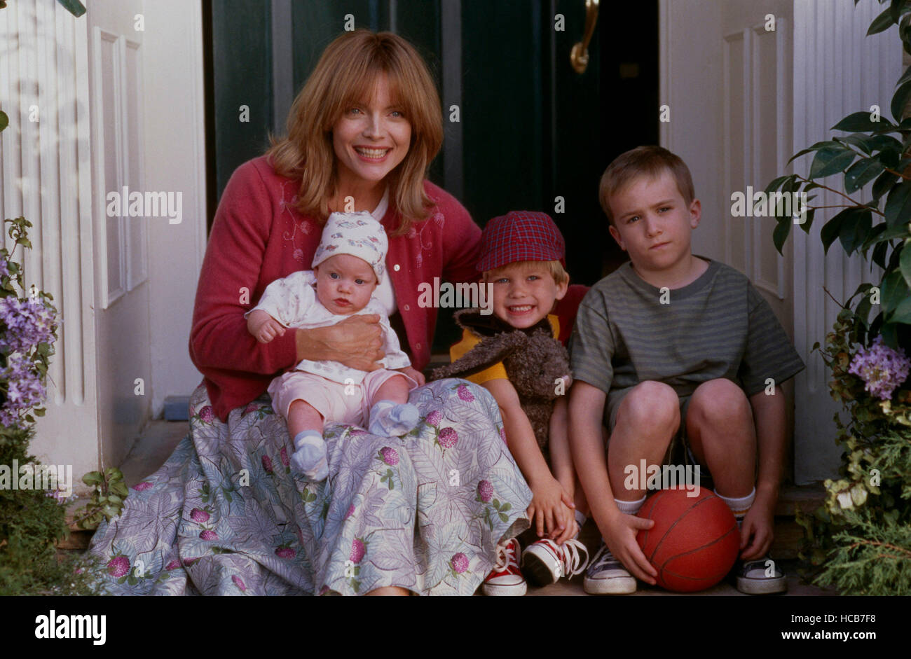 THE DEEP END OF THE OCEAN, from left: Michelle Pfeiffer, Michael ...