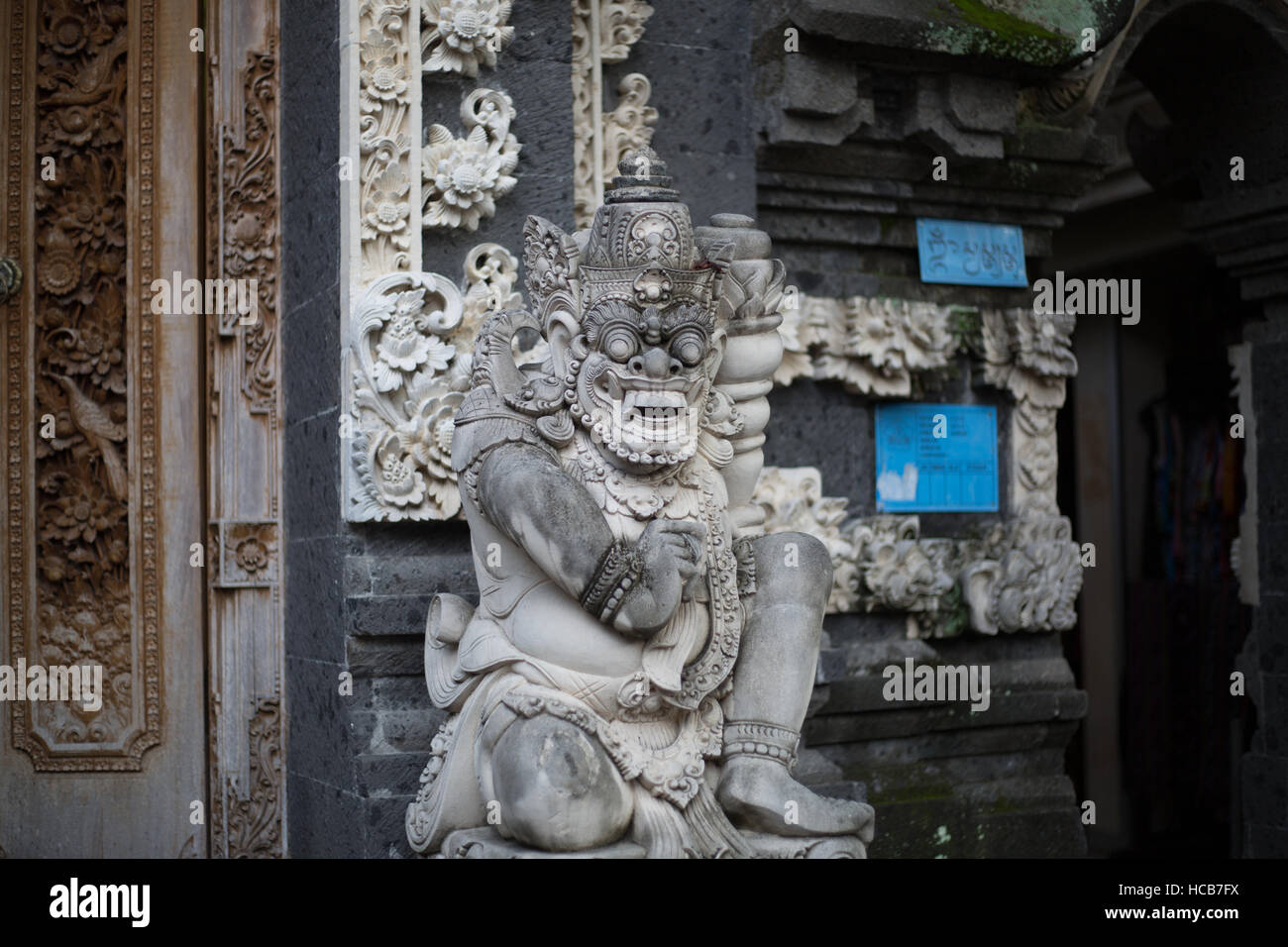 Balinese people doing there thing Stock Photo - Alamy