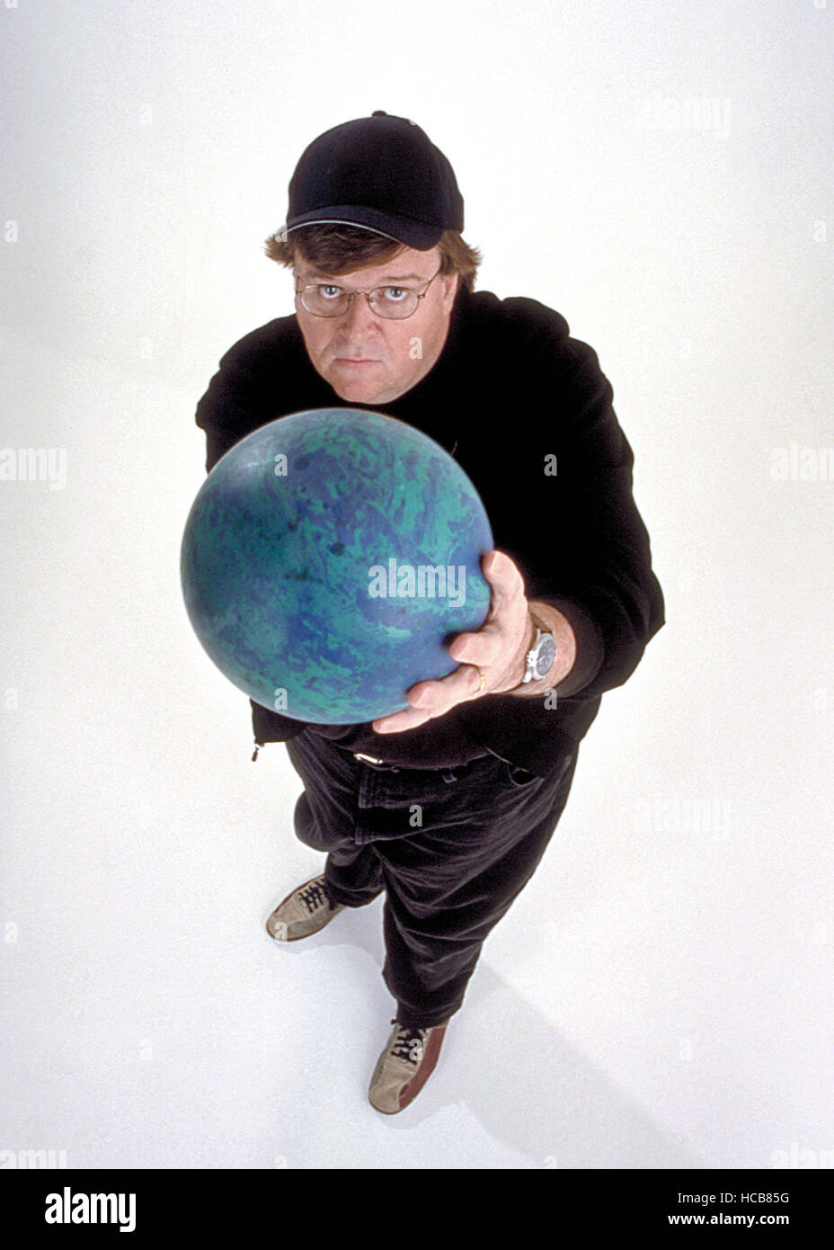 BOWLING FOR COLUMBINE, Michael Moore, 2002, (c) United Artists/courtesy ...